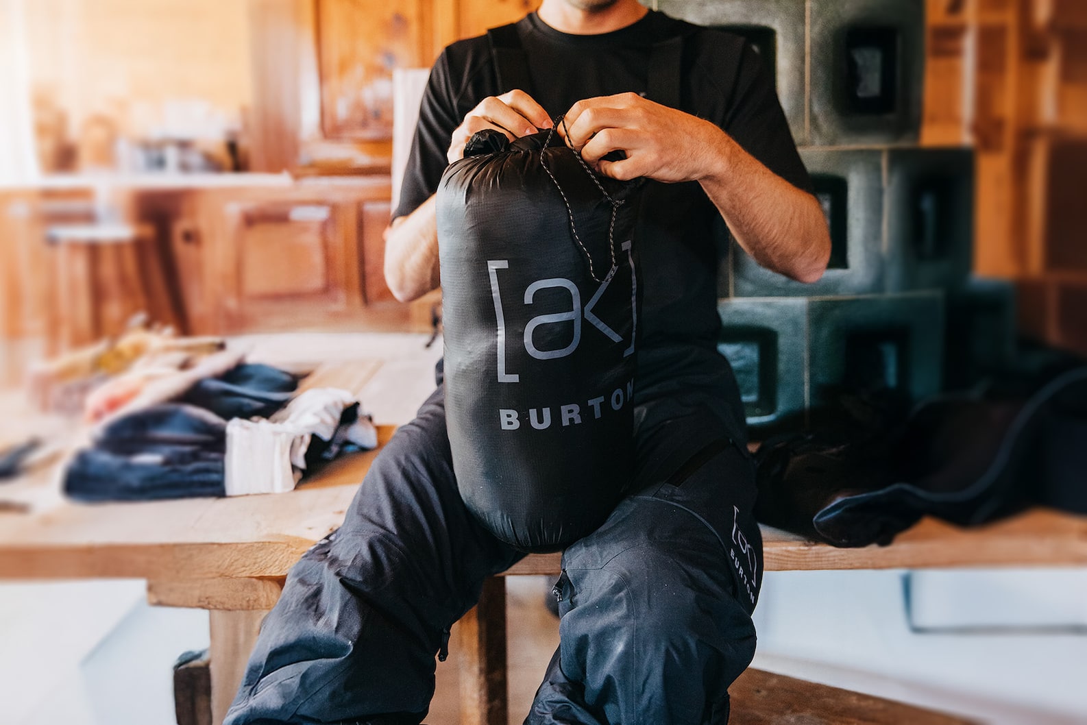 What is Down Fill Power? Puffy Jacket Ratings Explained | Burton Snowboards
