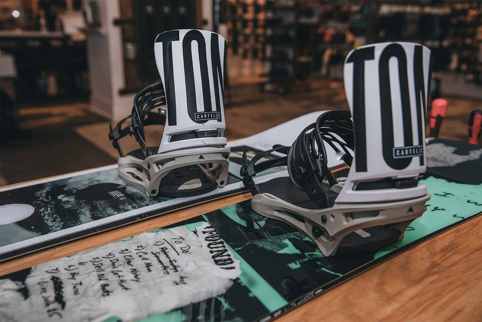 A Beginner’s Guide on How to Set up a Snowboard | Burton Snowboards