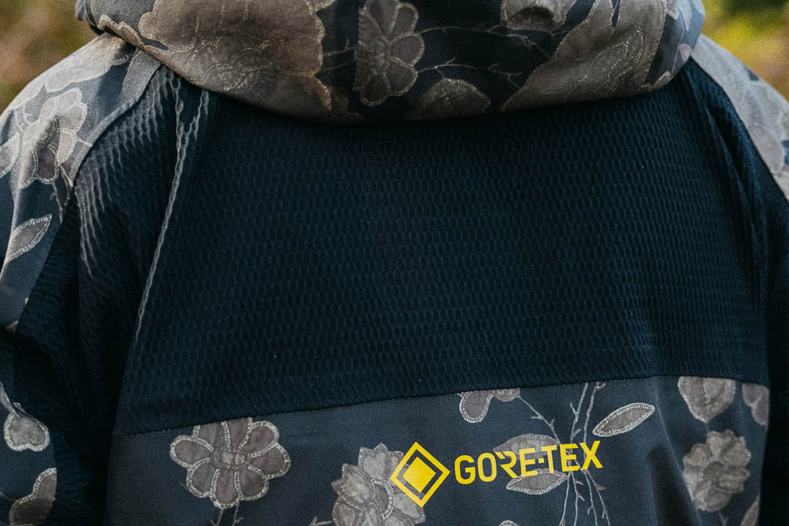 Pertex® vs. GORE-TEX® Technical Fabrics | Burton Snowboards